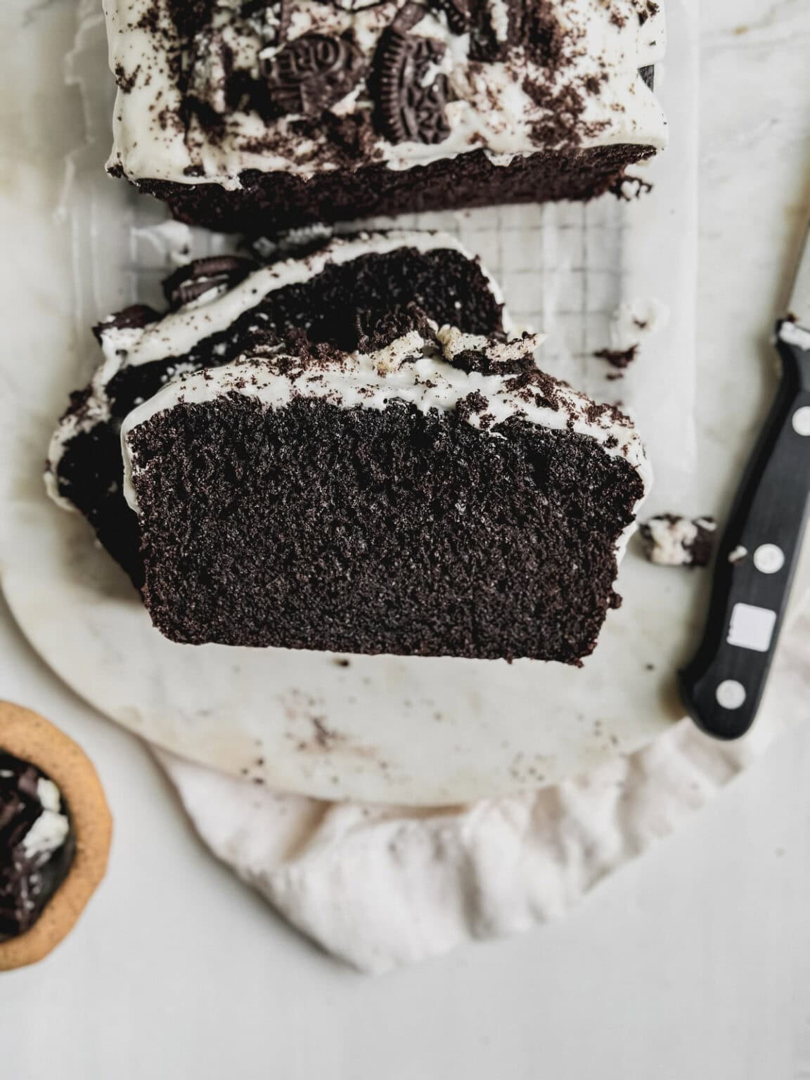 Easy Chocolate Oreo Bread (Cookies and Cream) Recipe