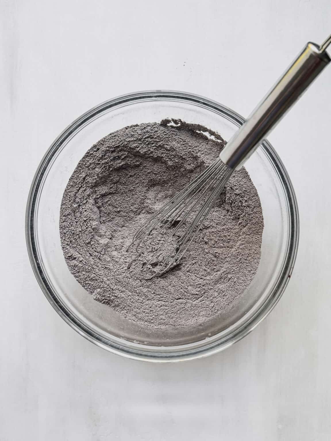 Easy Chocolate Oreo Bread (Cookies and Cream) Recipe