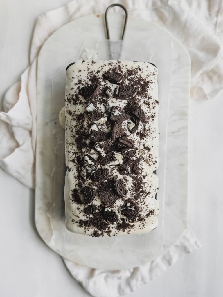 Easy Chocolate Oreo Bread (Cookies and Cream) Recipe